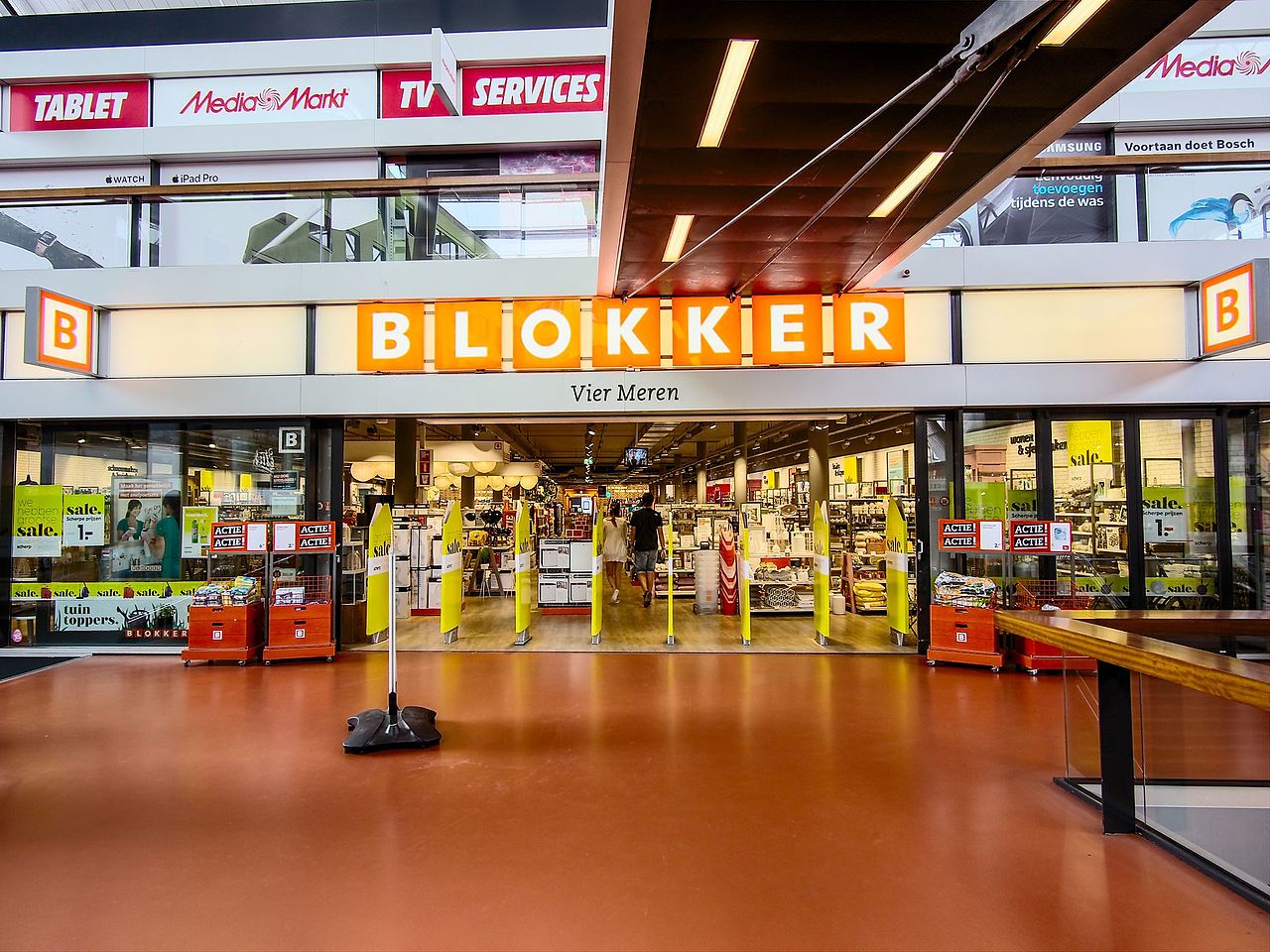 Een cowboy aan het hoofd van Blokker | Solidair